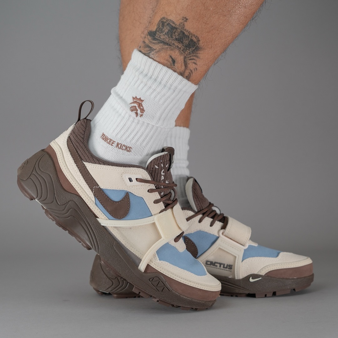 Travis Scott x Nike Zoom Field Jaxx „Leche Blue“ Releases In May ...