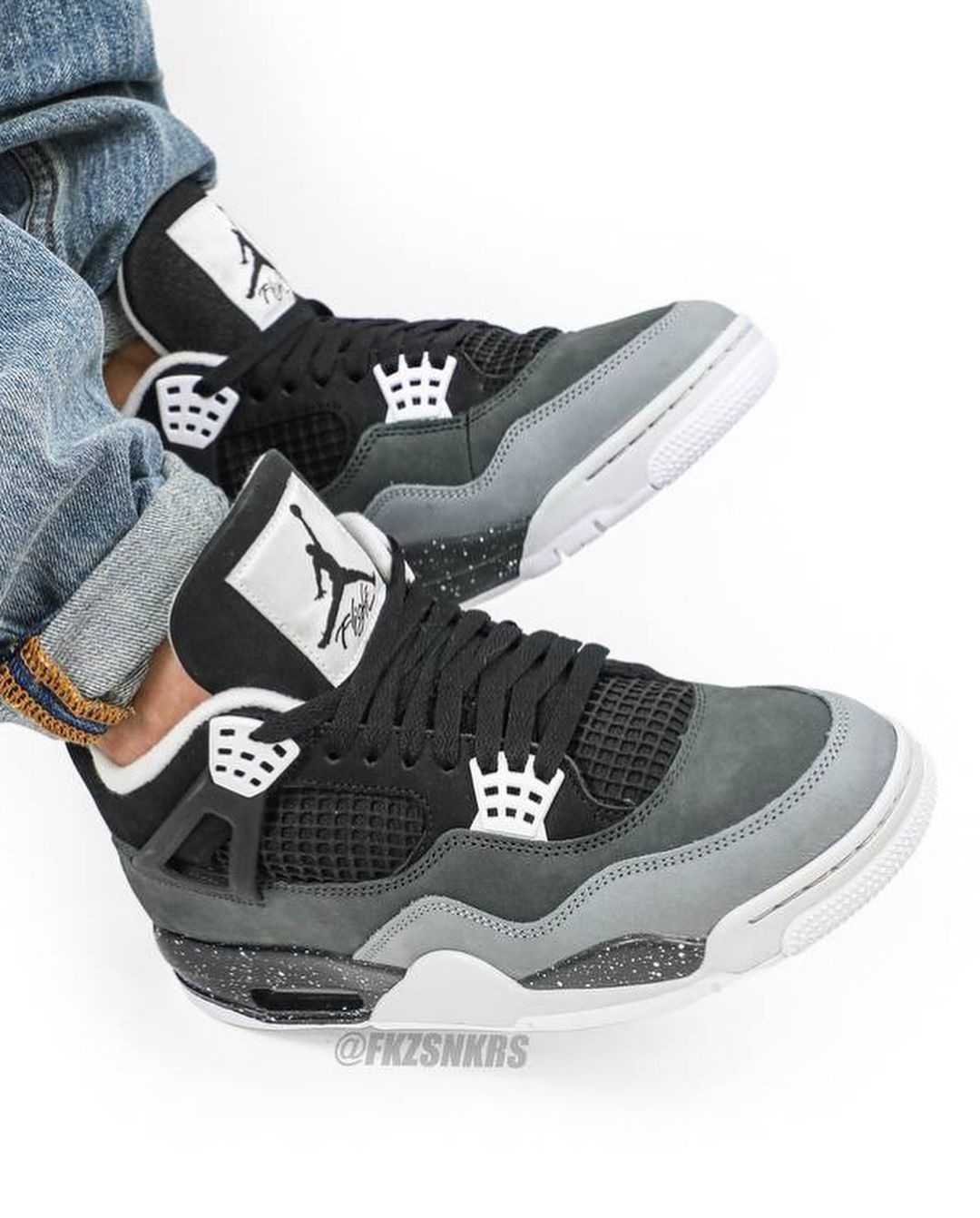 Best Look at The Air Jordan 4 "Fear" | Sneaktorious