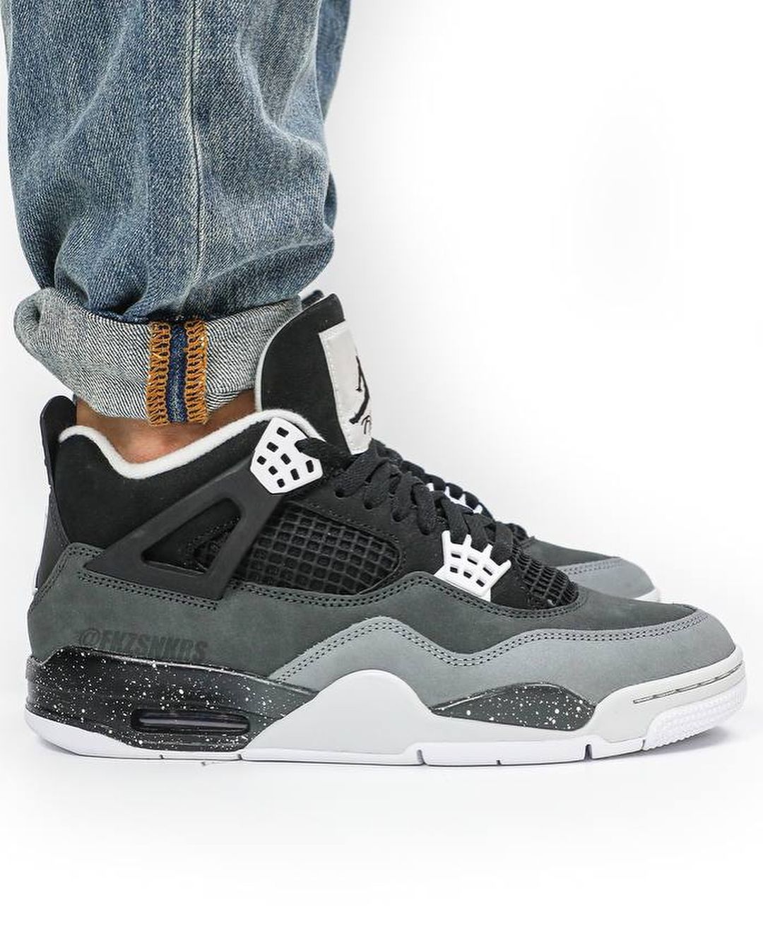 Best Look at The Air Jordan 4 "Fear" | Sneaktorious