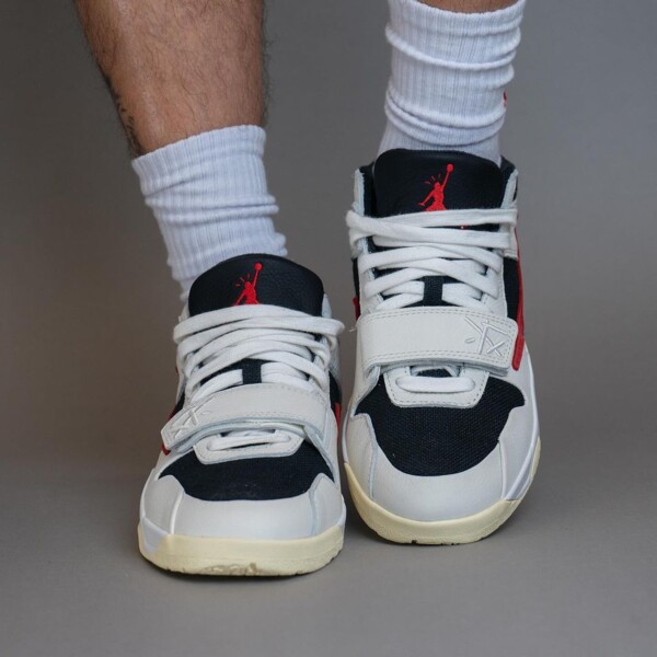 Travis Scott x Jordan Jumpman Jack "University Red" Official Images ...